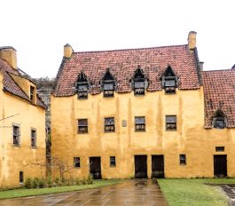 How to visit Culross, Outlander filming locations - Love, From Scotland