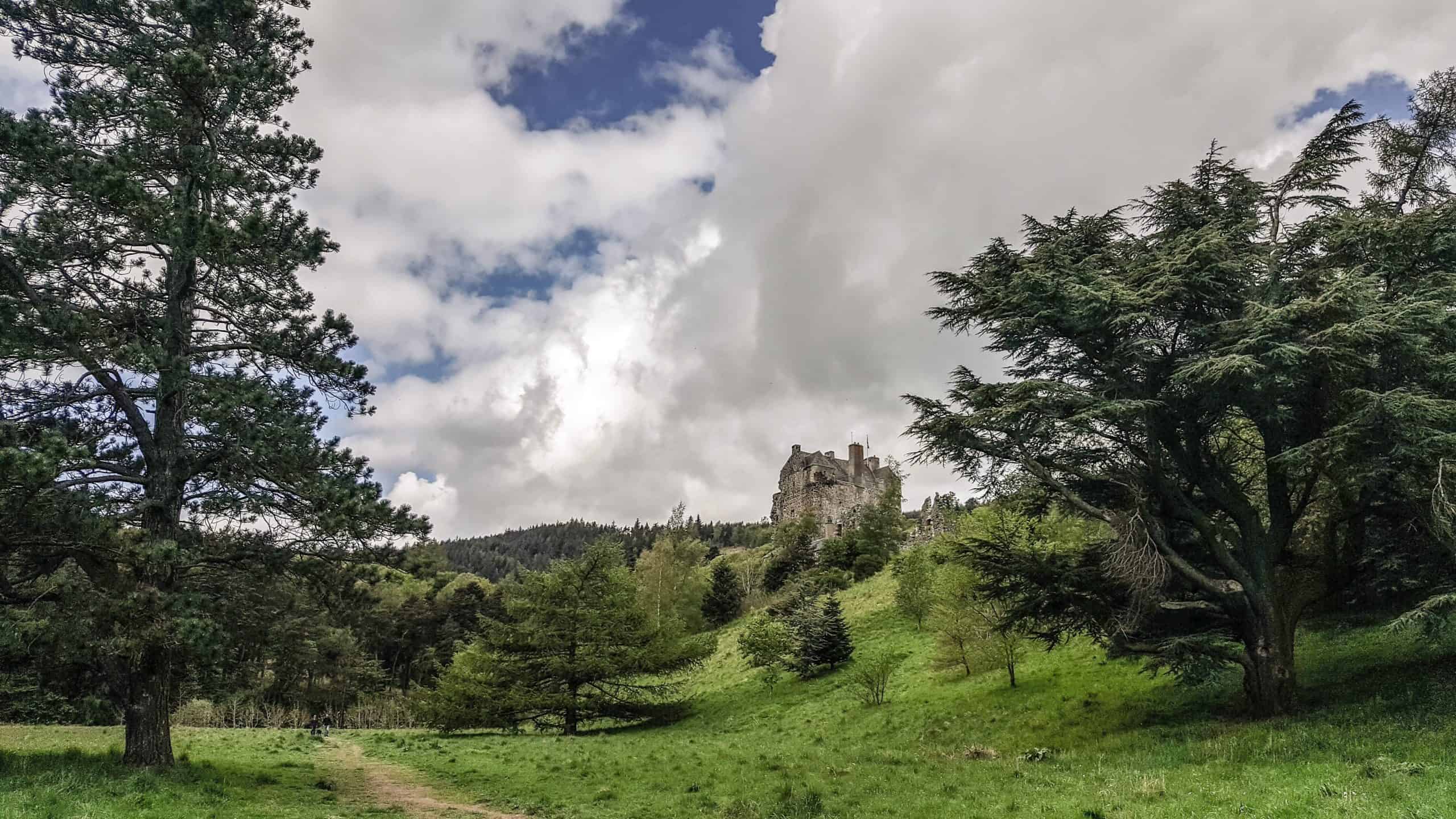 Neidpath Castle - Love from Scotland