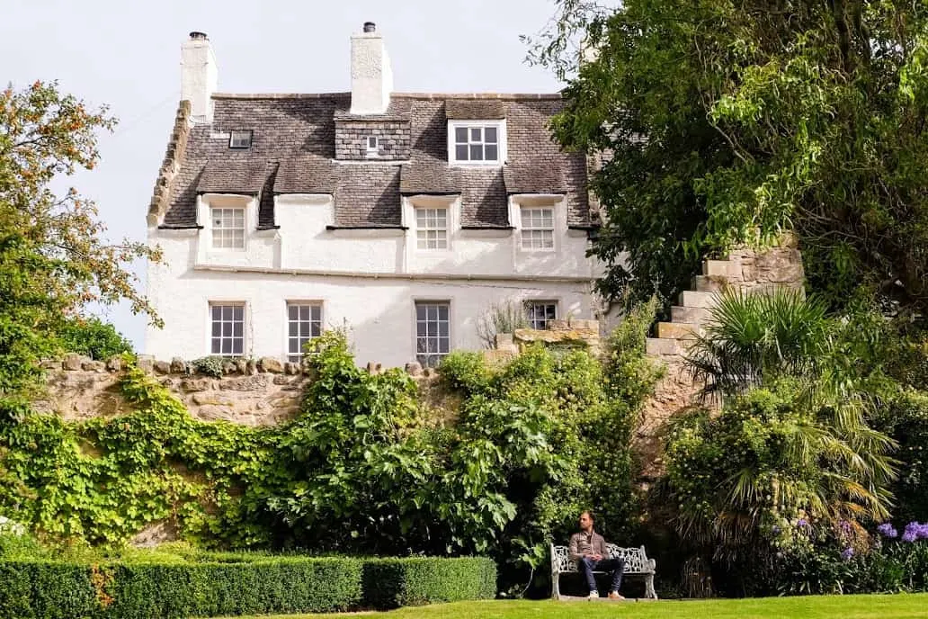 Inveresk Lodge Garden - Love from Scotland