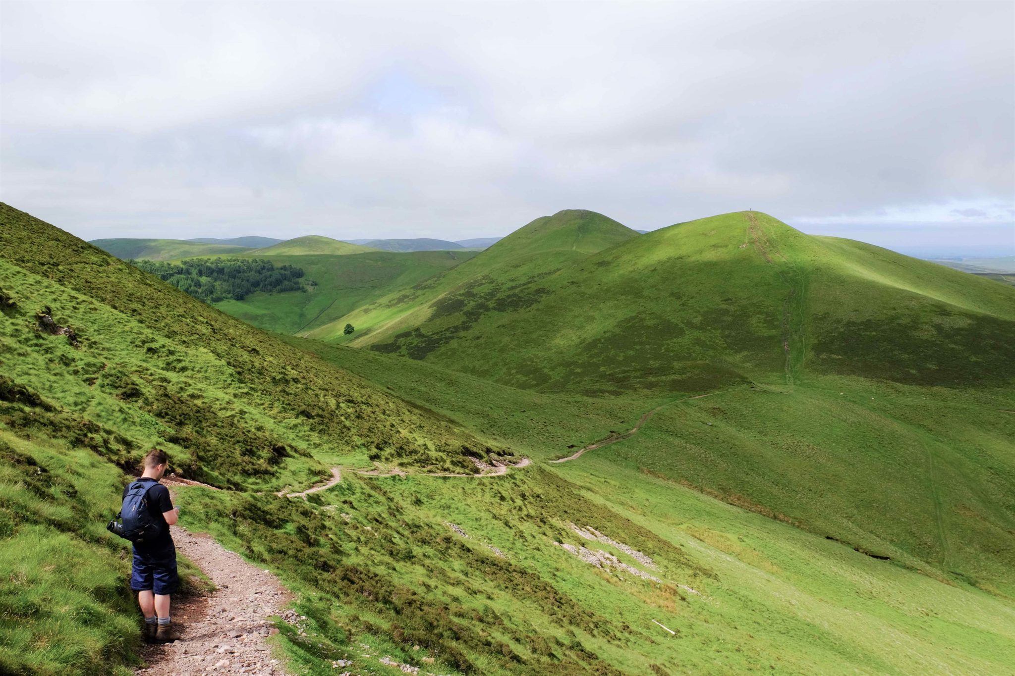 Pentland Hills Edinburgh - climbing Scald Law on a Pentland Hills walk