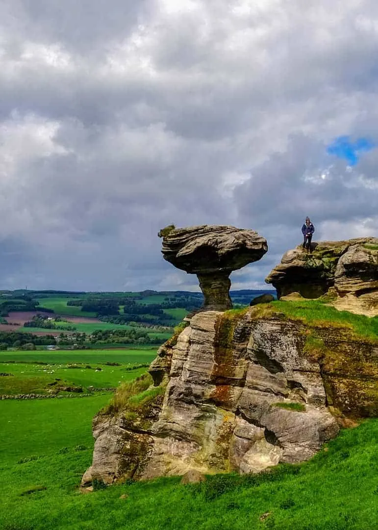 Bunnet-Stane-3 - Love from Scotland