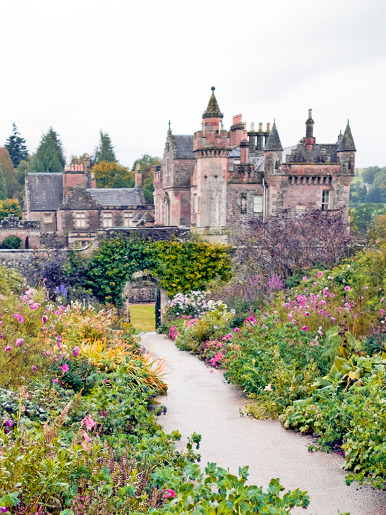 Abbotsford-Scottish-Borders-2 – Love from Scotland