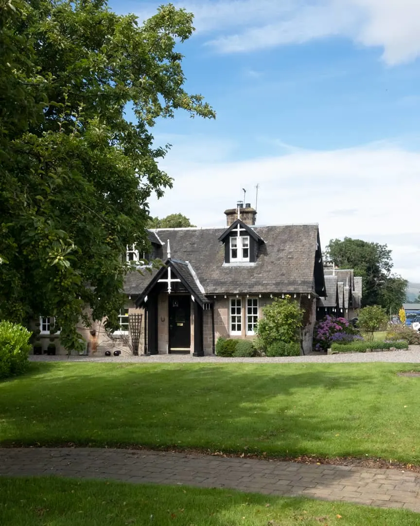 The Dunmore Pineapple and Dunmore Estate, Outlander Scotland