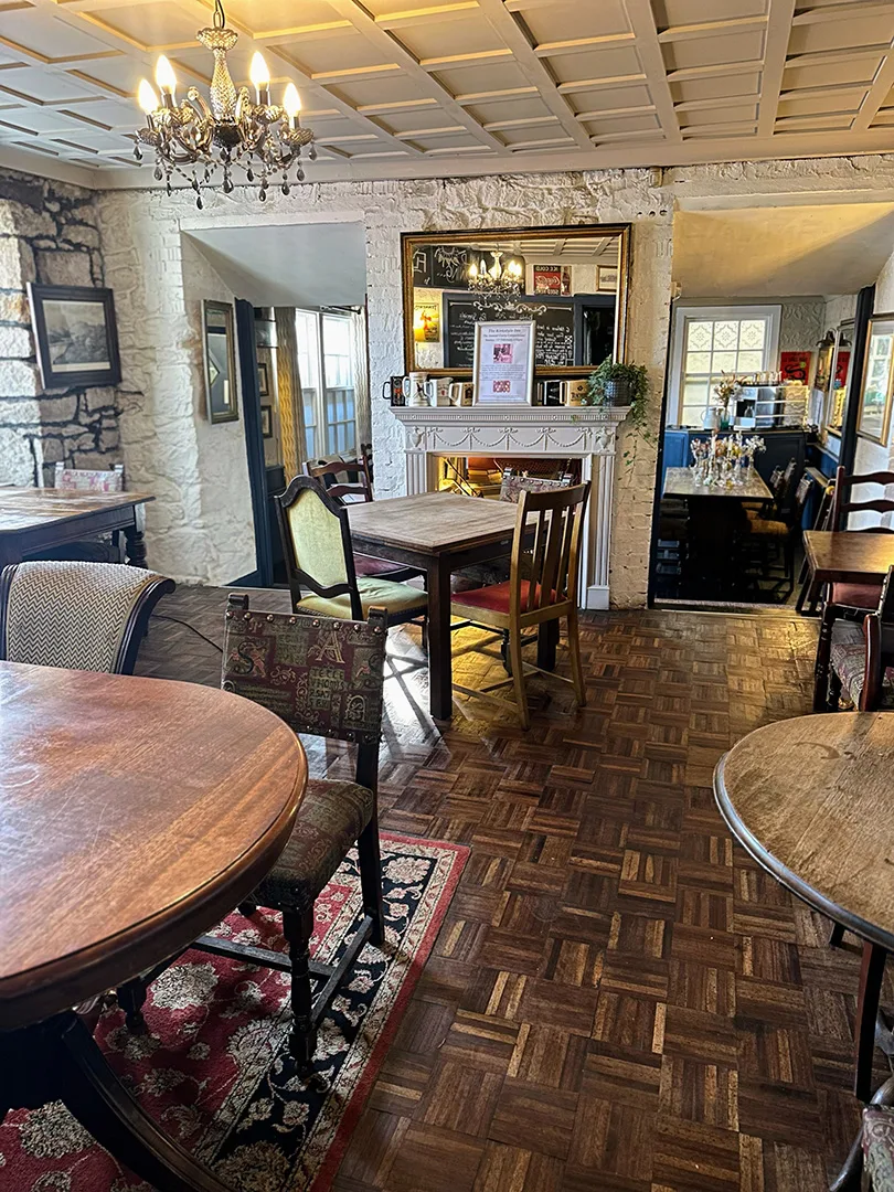 The Kirkstyle Inn, Dunning, Perthshire - Love from Scotland